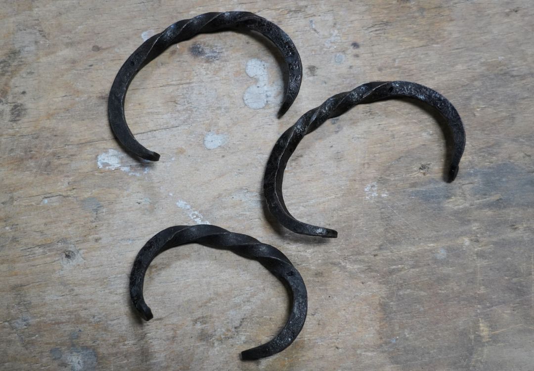 Beginning Blacksmithing Forged Bracelet in 5 Steps The Crucible